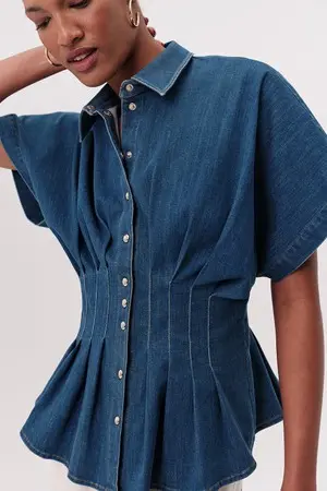 EXQUISE Marisa Collared Short Sleeve Denim Shirt