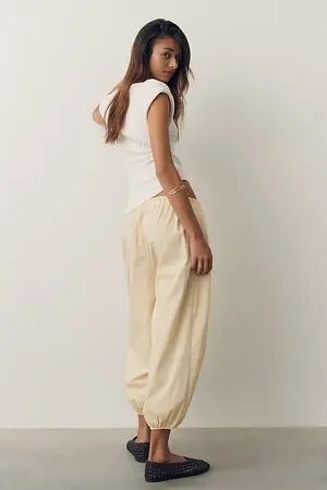 Daily Practice Cropped Bubble Pants - Cream