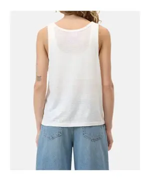Closed Scoop-neck Tank Top