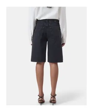 Closed Jenica Shorts