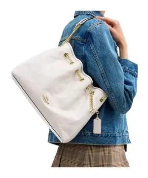 COACH Evelyn Shoulder Bag With Quilting And Charm