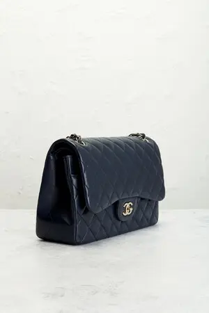 Chanel Lambskin Jumbo Classic Flap Bag In Navy