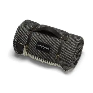 HEATING & PLUMBING LONDON Pure New Wool Picnic Blanket The Members' Club Short Leather Strap - Black