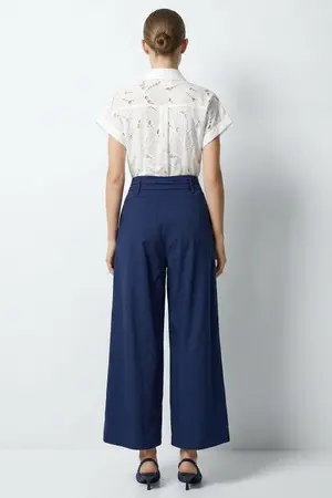 EXQUISE Mckenna Belted High-waisted Pleated Wide-leg Trousers - Navy