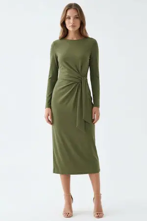 EXQUISE Crew Neck Long Sleeve Knit Midi Dress