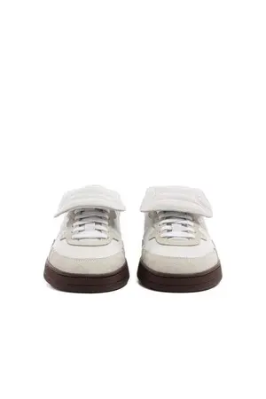 P448 Vert Soccer Sneaker