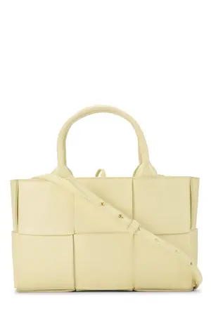 Bottega Veneta Maxi Intrecciato Arco Tote - Yellow