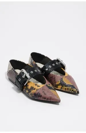 Bimba Y Lola Belt Ballerina Flats