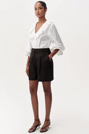 EXQUISE Donovan High Waist Pleated Linen Shorts