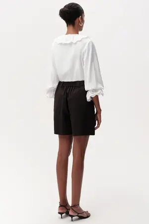 EXQUISE Donovan High Waist Pleated Linen Shorts