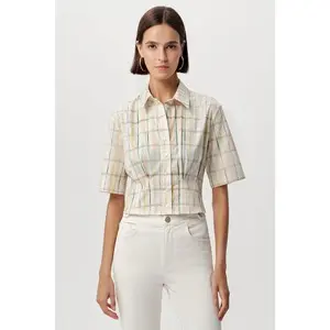 EXQUISE Alezae Short Sleeve Crop Shirt - Multi Color