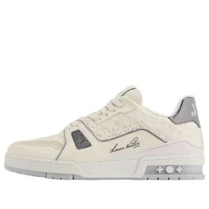 LOUIS VUITTON Trainer Sneaker - Grey