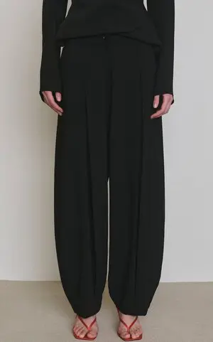 Source Unknown Mika Fluid Tuck Straight Leg Trousers