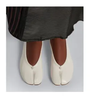MAISON MARGIELA Tabi Leather Ballet Flats