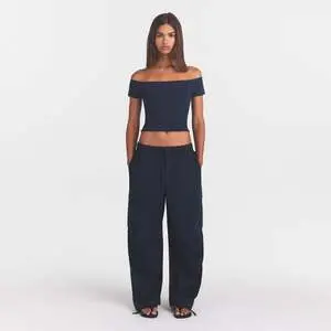 SKIMS Oversized Low Rise Cargo Pants | Blue | | Woven Cotton - Navy