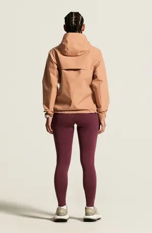CRAFT Essence Hydro 2 Performance Jacket - Syrup