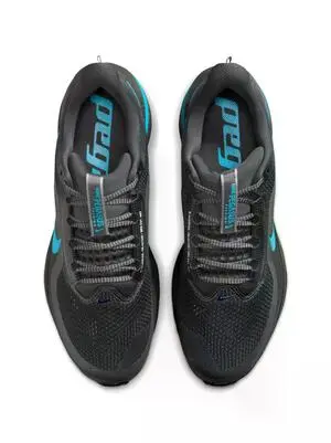 Nike Pegasus Premium Sneakers