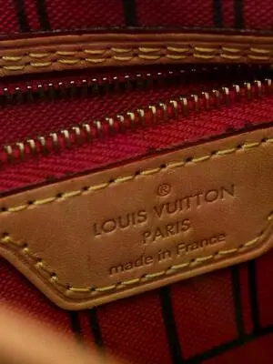 LOUIS VUITTON Monogram Neverfull Mm Tote Bag - Brown