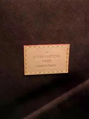 LOUIS VUITTON Monogram Pochette Metis Satchel