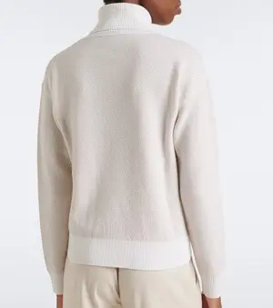 Eleventy 100% Cashmere Turtleneck Sweater