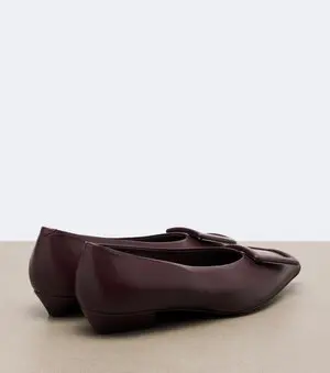 ROGER VIVIER Viv" In The City Pointed Toe Ballet Flats In Leather - Burgundy