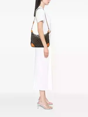LOUIS VUITTON Monogram Boulogne 30 Shoulder Bag - Brown