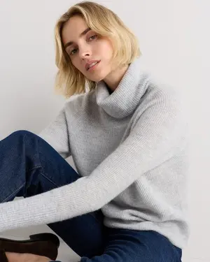 Quince Lightweight Baby Alpaca Turtleneck Sweater - Mist Grey