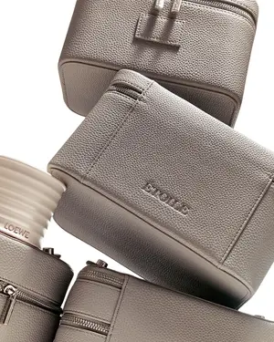 ETOILE Mini Vanity Case - Pebble