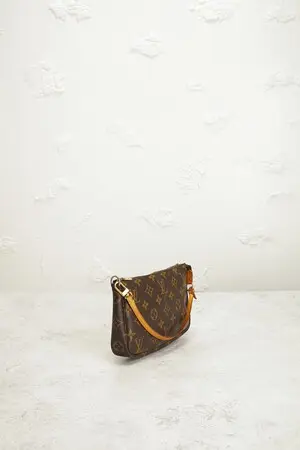 LOUIS VUITTON Monogram Pochette Accessoires Shoulder Bag - Brown
