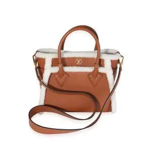 LOUIS VUITTON Caramel Calfskin And Shearling On My Side Pm Bag