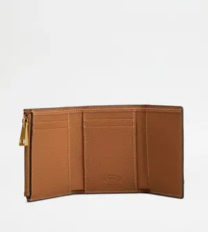 TOD'S T Timeless Zip Wallet