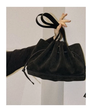 Yuzefi Scallop Shoulder Bag - No