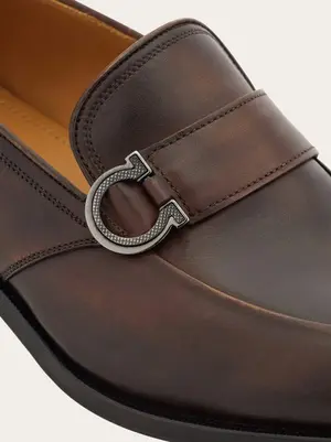 FERRAGAMO Gancini Ornament Moccasins - Brown