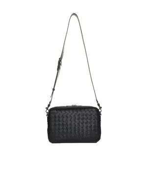 Bottega Veneta Medium Intrecciato Camera Bag - Matte Black