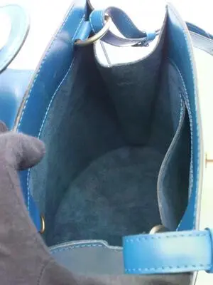 LOUIS VUITTON Epi Cluny Shoulder Bag - Blue
