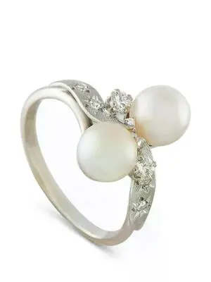 LB EXCLUSIVE 18k White Gold Pearl And Diamond Bypass Ring - Silver