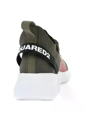 Dsquared2 Logo Print Round Toe Sneakers