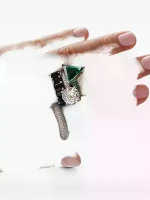 IZABEL DISPLAY Chunky Crystal-embellished Rings