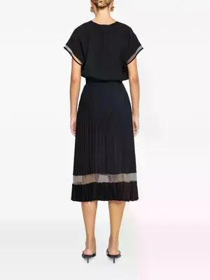 NISSA V-neck Top - Black