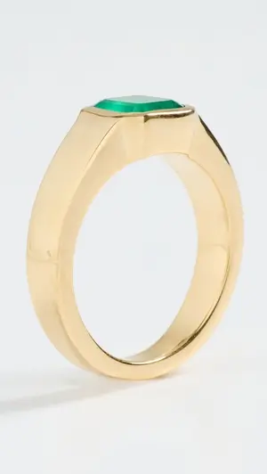 Shashi Pinky Signet Ring