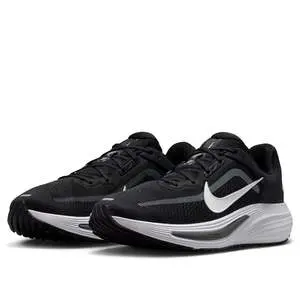 Nike Quest Athletic Sneakers
