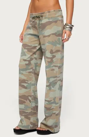EDIKTED Kenan Straight Leg Camo Sweatpants