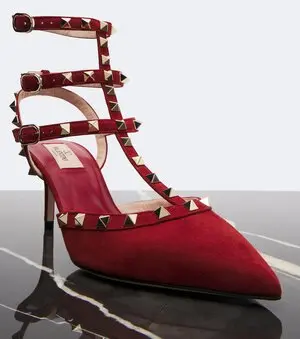 Valentino Garavani Rockstud Suede Pumps