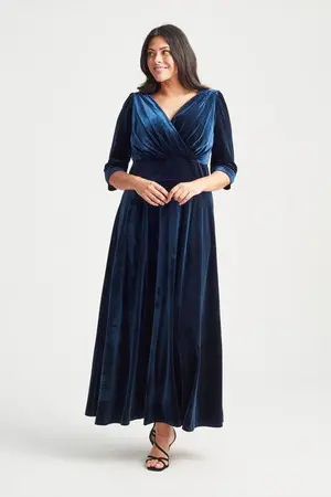 SCARLETT & JO Verity Velvet 3/4 Sleeve Maxi Dress - Blue
