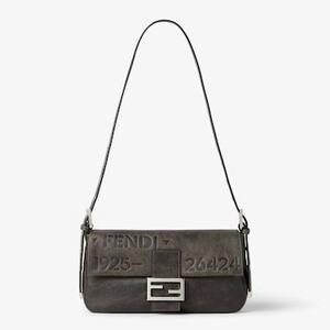 Fendi Baguette® 26424