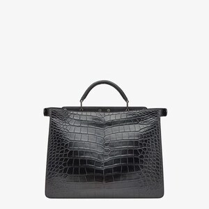 Fendi Peekaboo Iseeu Medium