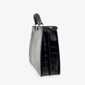 Fendi Peekaboo Iseeu Medium