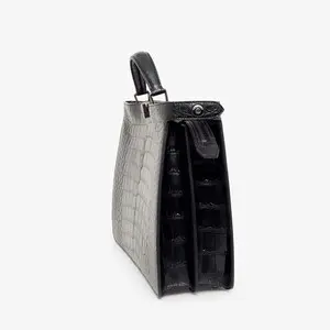 Fendi Peekaboo Iseeu Medium