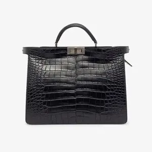 Fendi Peekaboo Iseeu Medium