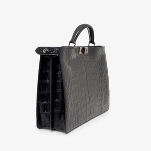 Fendi Peekaboo Iseeu Medium